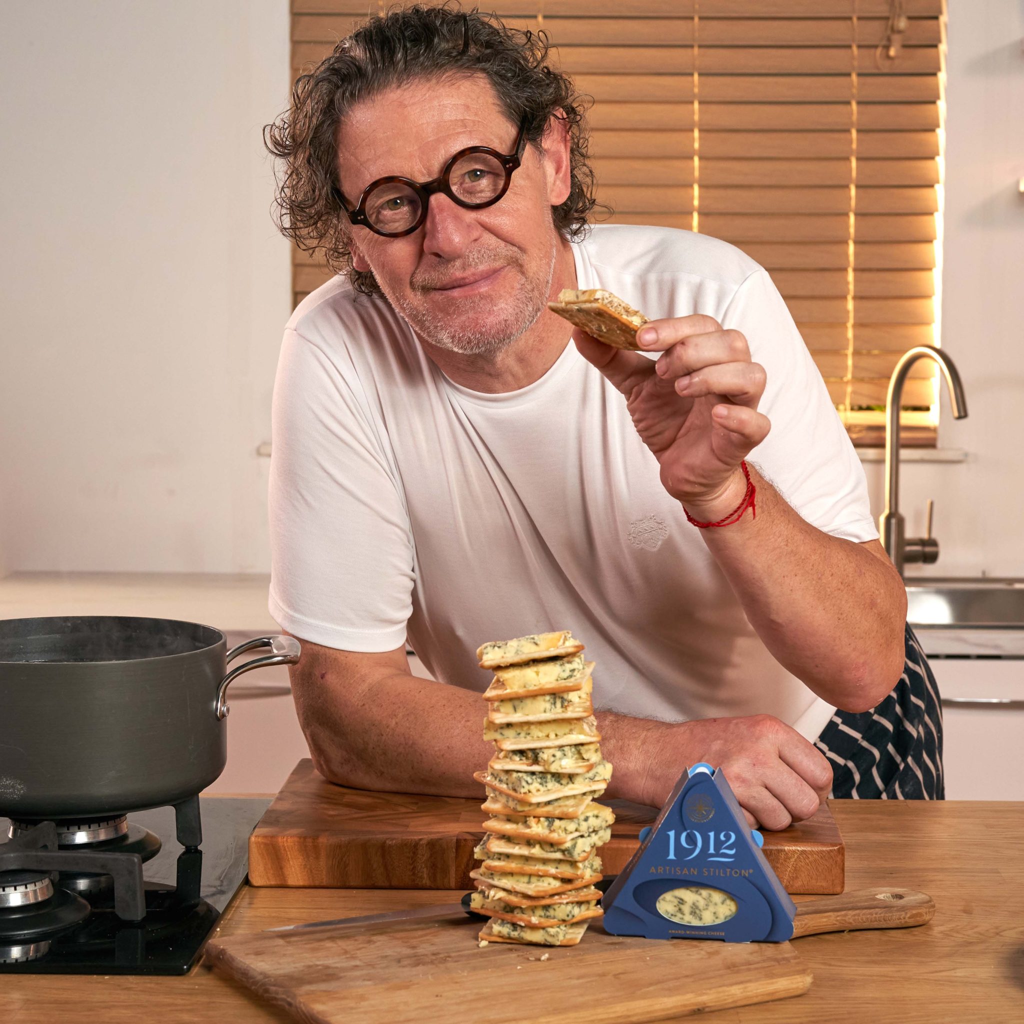 Blue Stilton® Recipes | 1912 STILTON® CHEESE AND CRACKER TOWER